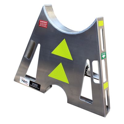 Pole stand, Aluminium, small, flat stack, 4T WLL, 500mmH, fold out leg ...